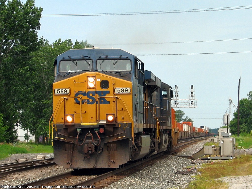 CSX 589